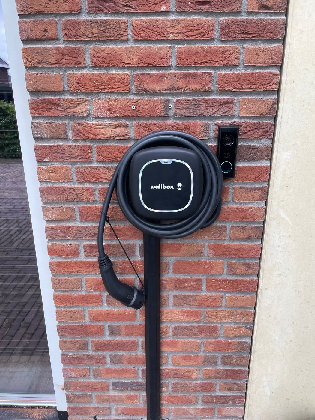 Wat kost een eigen laadpaal thuis? - ZYNC Laadpalen